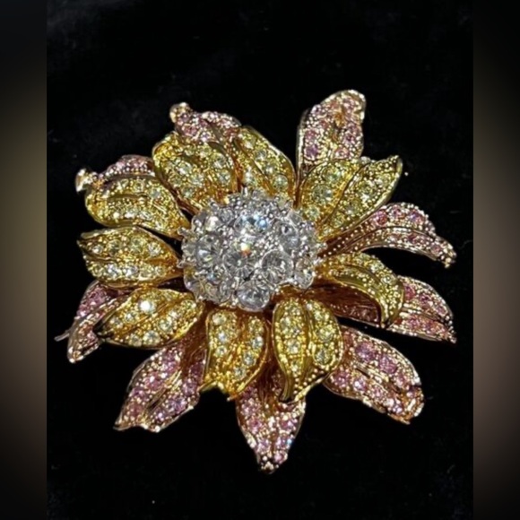 Nolan Miller | Jewelry | Nwot Authentic Vintage Signed Nolan Miller ...